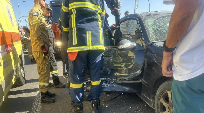 ΤΡΑΓΩΔΙΑ ΣΤΗ ΝΕΑ ΜΑΚΡΗ │ ΝΕΚΡΟΣ ΟΔΗΓΟΣ ΜΟΤΟΣΥΚΛΕΤΑΣ ⎯ ΣΥΓΚΡΟΥΣΤΗΚΕ ΜΕ ...