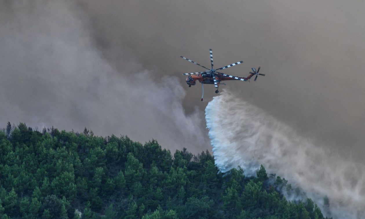 ΦΩΤΙΑ ΣΤΗ ΝΕΜΕΑ ΚΟΡΙΝΘΙΑΣ │ Η ΦΩΤΙΑ ΚΑΙΕΙ ΚΟΝΤΑ ΣΤΟ ΧΩΡΙΟ ΔΑΦΝΗ ...